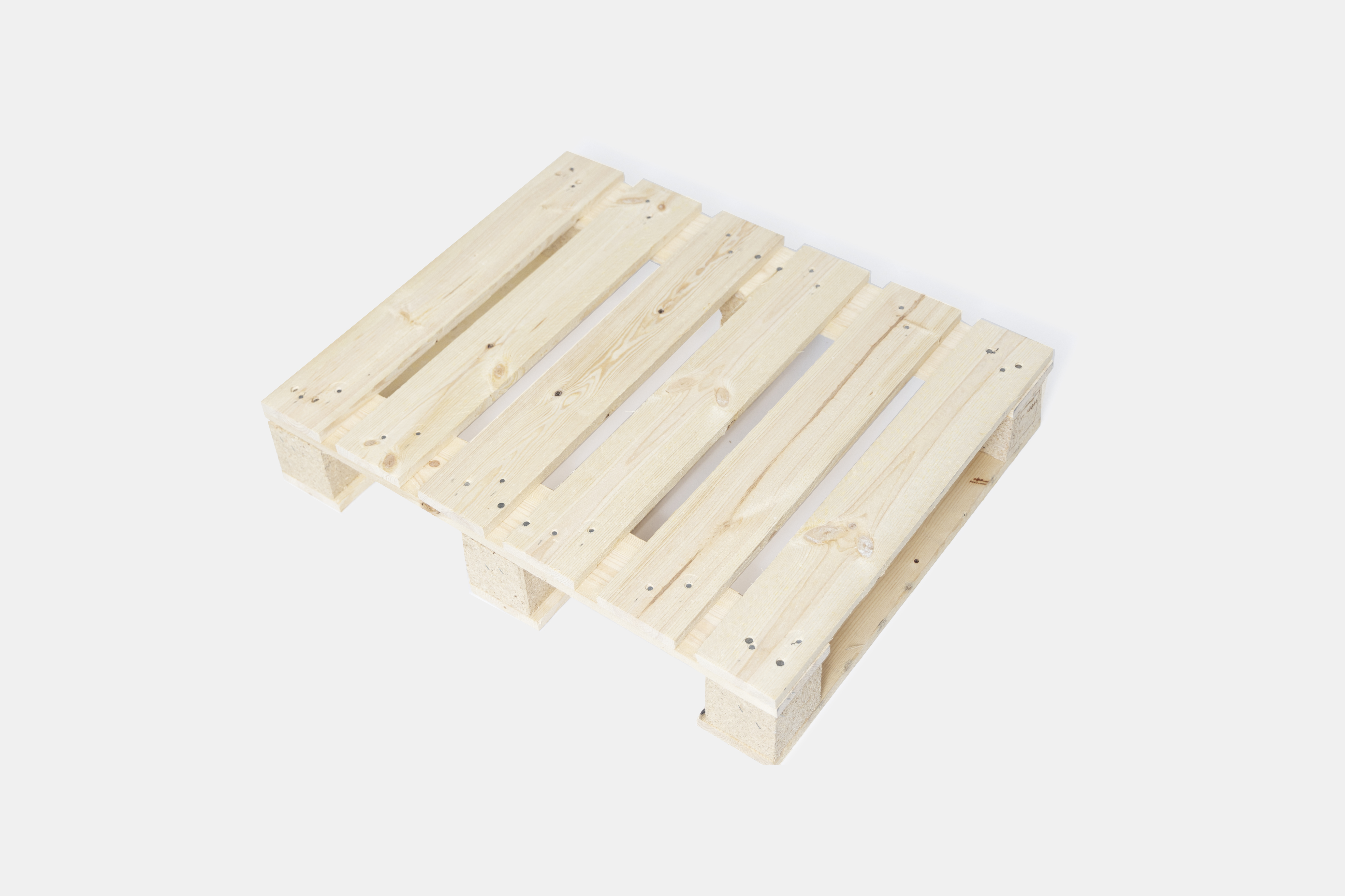 Cost-effective single-use pallet for storage or transport