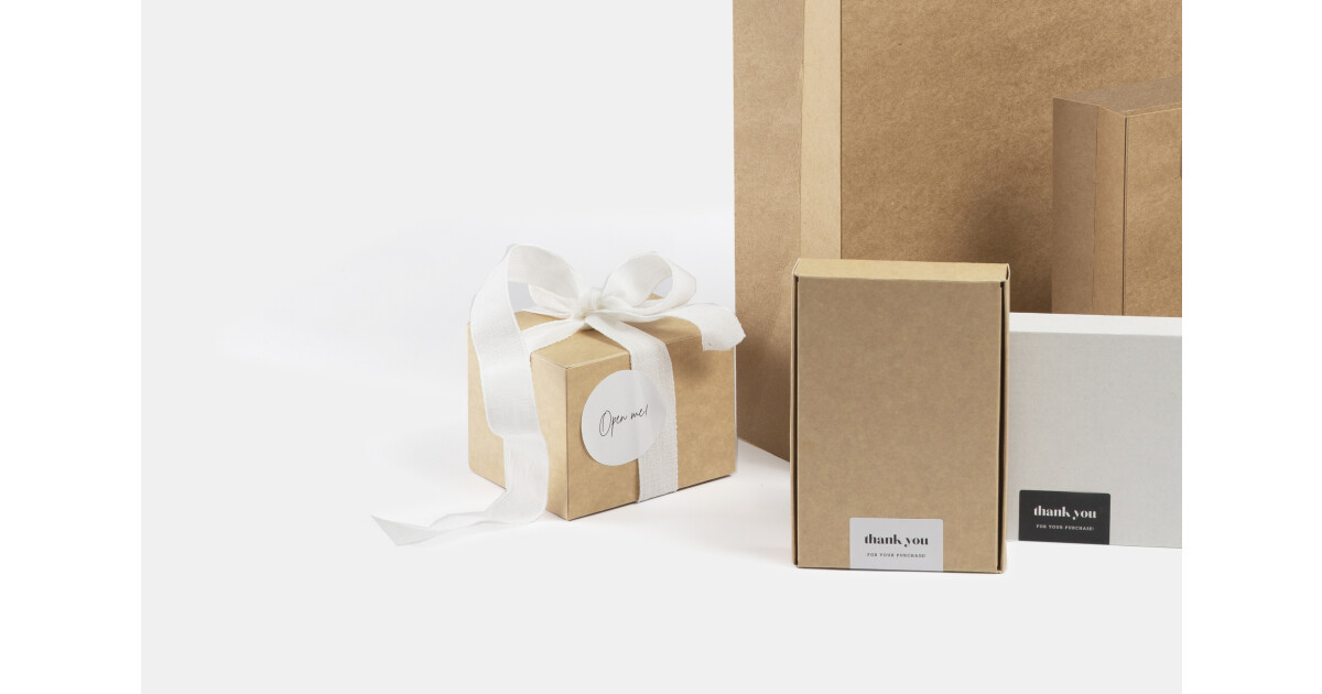 Gift packaging or present packaging for gifts or products